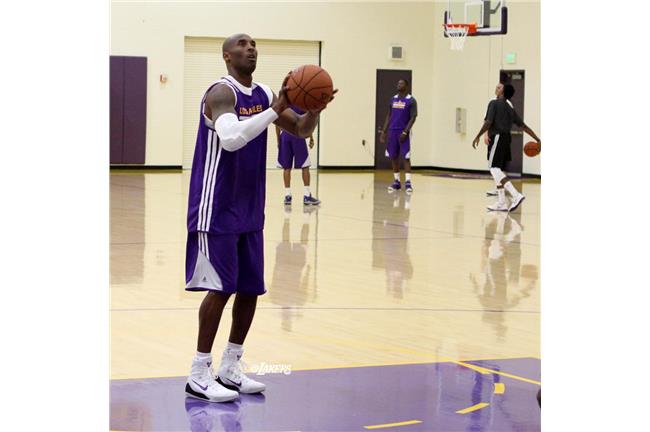 NBA／教頭證實！Kobe：身體一切正常、彷彿找回自我 | 生活 | 三立新聞網 SETN.COM