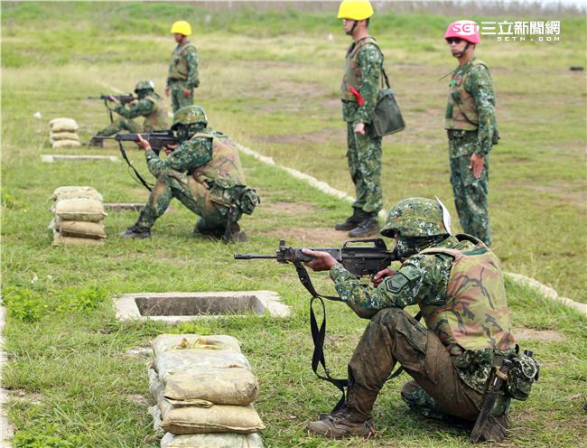 澎防部步兵營步兵必須通過戰鬥射擊｜娛樂圖輯｜娛樂星聞 Starsetncom