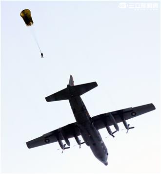 C-130運輸機能作高空高速遠程飛行｜娛樂圖輯｜娛樂星聞 STAR.SETN.COM