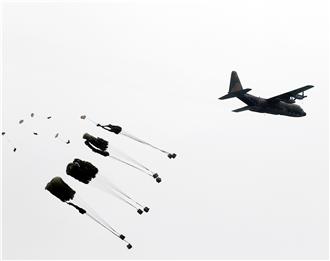 C-130運輸機能作高空高速遠程飛行｜娛樂圖輯｜娛樂星聞 STAR.SETN.COM