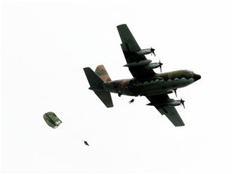 C-130運輸機能作高空高速遠程飛行｜娛樂圖輯｜娛樂星聞 STAR.SETN.COM