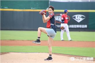 Lamigo桃猿「五子趴」林予晞開球｜娛樂圖輯｜娛樂星聞 STAR.SETN.COM