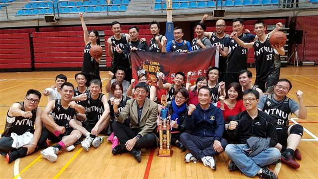 2017全國EMBA籃球賽 台師大EMBA勇奪亞軍 | 運動 | 三立新聞網 SETN.COM