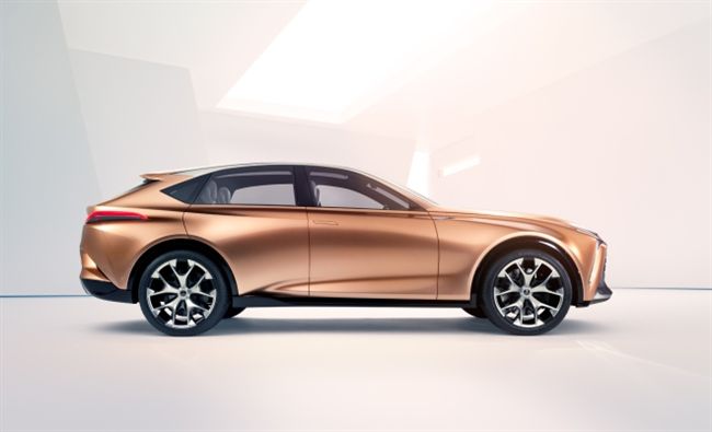 車訊網／如鍛造金屬的武士刀 LEXUS旗艦跑旅全新亮相 | 專欄 | 三立新聞網 SETN.COM