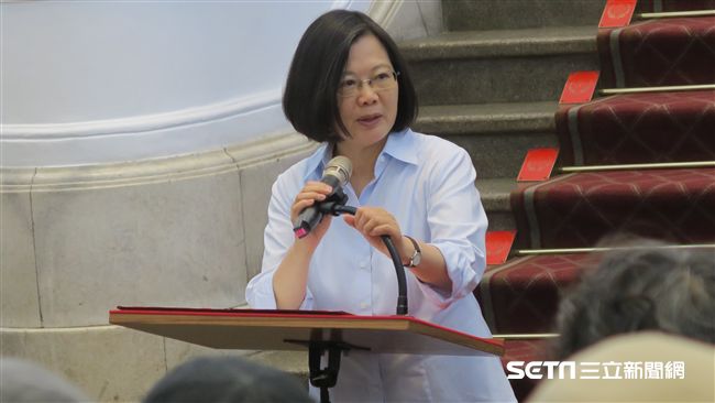 兩岸政策協會民調 近6成民眾滿意蔡英文維護台灣主權 | 政治 | 三立新聞網 SETN.COM