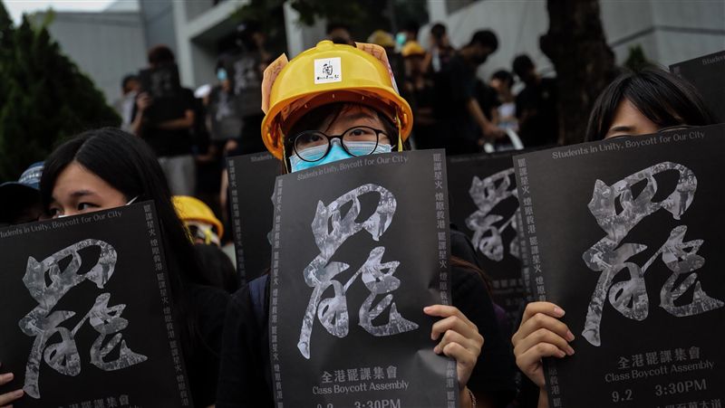 香港831抗爭遭批「極端暴力行為」 中：挺林鄭撐港警 | 國際 | 三立新聞網 SETN.COM