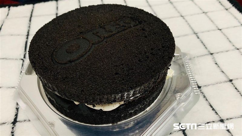 網瘋神級甜點開箱 全聯超大OREO蛋糕PK濃爆抹茶湯圓 | 女孩 | 三立新聞網 SETN.COM