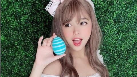 童顏網紅令人臉紅的日常自拍 尺度太大光看都覺得犯罪 | 娛樂星聞