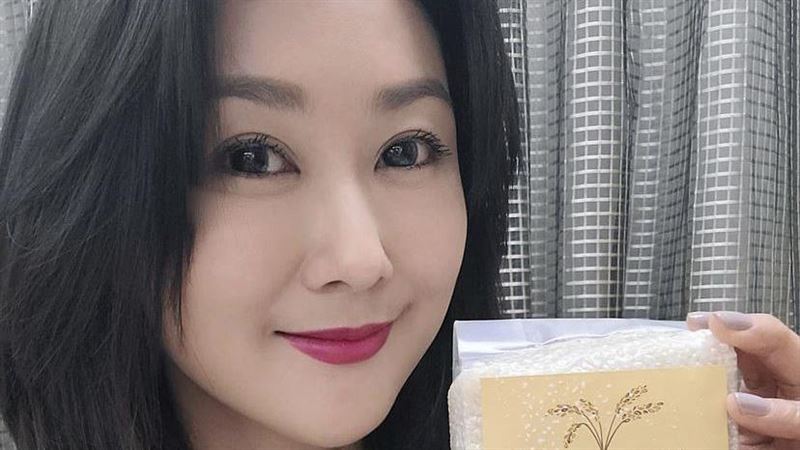 煮飯好熱脫掉！8點檔女神陳珮騏U領蹦巨胸 網刷一片火辣 | 娛樂星聞 | 三立新聞網 SETN.COM