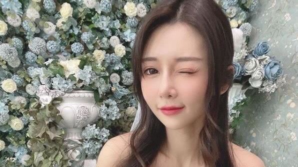 直衝票選第2名！安希散步炸出雪白美胸 3秒Q彈晃暈萬網 | 娛樂星聞 | 三立新聞網 SETN.COM