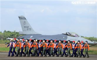 F16-V BLK20型戰機正式成軍｜娛樂圖輯｜娛樂星聞 STAR.SETN.COM