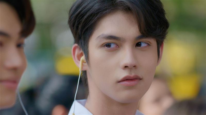 Bright再忙也要拍！《2gether》電影加碼彩蛋 | 娛樂星聞