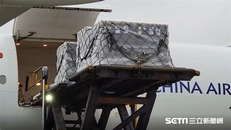 185.7萬劑BNT疫苗來了 陳時中：成人劑型全部到位 | 生活 | 三立新聞網 SETN.COM