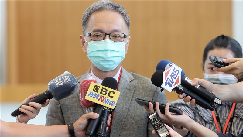 邏輯呢？律師：擋BNT，怎麼樣也不會提高高端施打率 | 政治 | 三立新聞網 SETN.COM