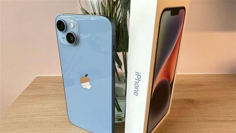 iPhone 14 Plus評測「螢幕加大、電池續航力強」 達人：長輩購機首選 | 科技 | 三立新聞網 SETN.COM