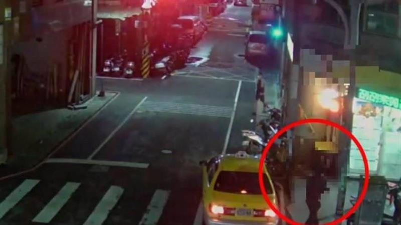 囂張沒有落魄久！男偷刮刮樂爽中4900元 來不及花就被逮 | 社會 | 三立新聞網 SETN.COM