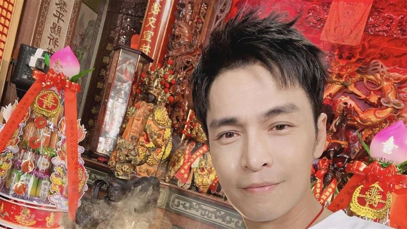 白天賣靈骨塔晚上兼乩童！台8《團圓》Gino「吃素太子爺上身」顯神蹟了 | 娛樂星聞 | 三立新聞網 SETN.COM