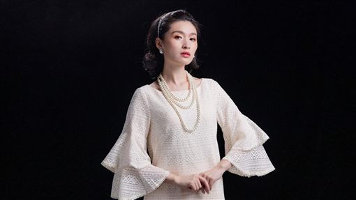 《紅人榜》吳申梅1111宣布嫁人！交往過程曝光 愛相隨陪老公飛出國工作 | 娛樂星聞