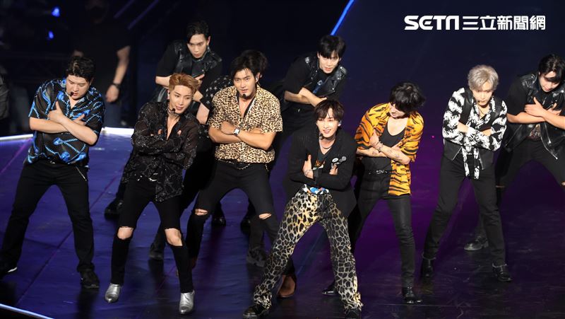 Super Junior演唱會爆意外！「搖滾區粉絲突倒下」 成員目睹急救援 | 娛樂星聞 | 三立新聞網 SETN.COM