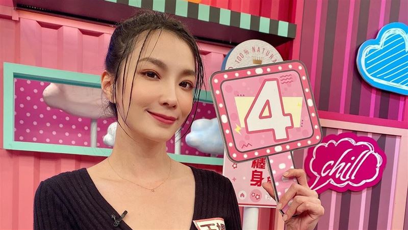 最辣俏女警私服太辣！小惡魔湘瑩「深V中空裝」遮不住 網嚇喊犯規 | 娛樂星聞 | 三立新聞網 SETN.COM