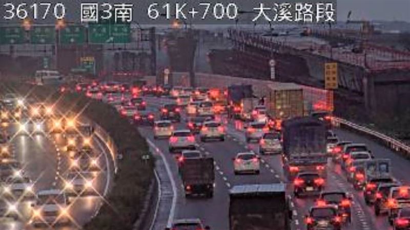 快訊／國道3號大溪交流道「貨車、轎車5車追撞」 回堵逾5K大塞車 | 社會 | 三立新聞網 SETN.COM