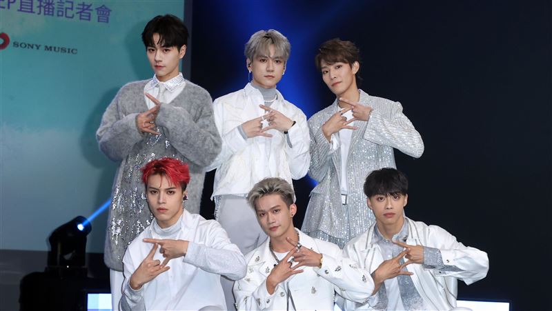 赴韓拍MV熬40小時仍超嗨！Ozone曝「新喜訊」子翔、哲言喊話粉絲這件事 | 娛樂星聞