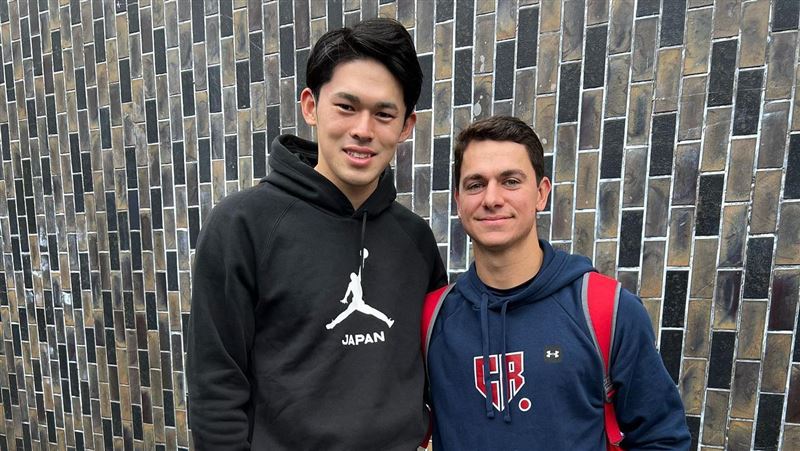 162公里速球打中捷克球員 佐佐木朗希帶2袋零食親自賠罪 | 運動 | 三立新聞網 SETN.COM