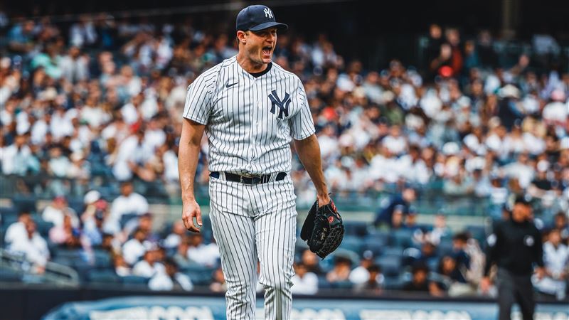 柯爾9局完封雙城！109球飆10K創紀錄 兒子現場見證卻只想看「法官」 | 運動 | 三立新聞網 SETN.COM