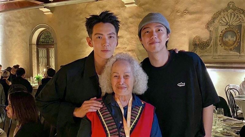 75歲金馬女配飛義大利參加影展！異國「同框柯震東」幫她圓追星夢 | 電影 | 三立新聞網 SETN.COM