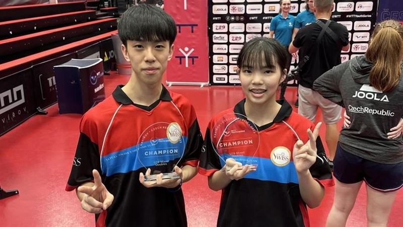 捷克青少年桌球賽 許宸逢劉羽英混雙U19組奪冠 | 運動 | 三立新聞網 SETN.COM