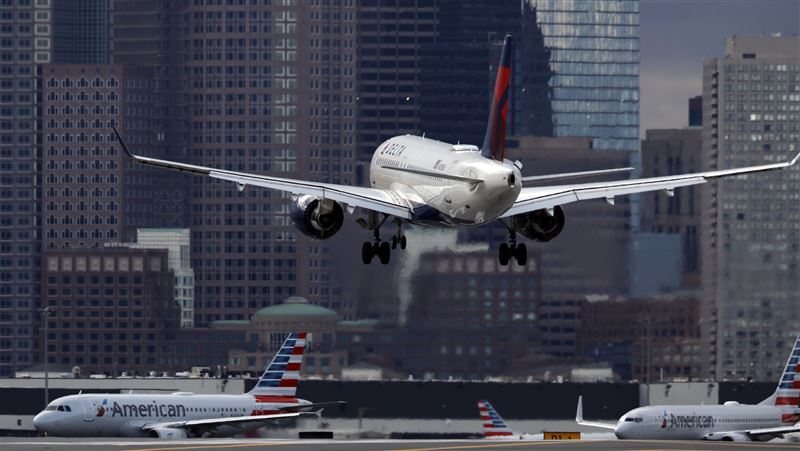 達美航空起落架故障！機長超專業完美「迫降」救101人！驚險畫面曝光 | 國際 | 三立新聞網 SETN.COM