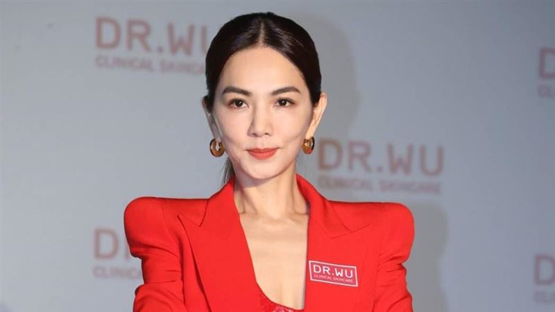 Ella遭鄰居用手指性騷！痛斥一輩子的傷痕 2位親姐也慘遭狼爪侵犯 | 娛樂星聞