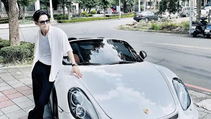炫名車違停人行道！台8男神Gino遭嗆「可學朱XX」他秒赴警局全說了 | 娛樂星聞