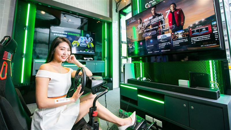 玩家衝啦！台灣大哥大OP響樂生活攜手Sony 獨賣「PS 5+PS Plus」 | 科技 | 三立新聞網 SETN.COM