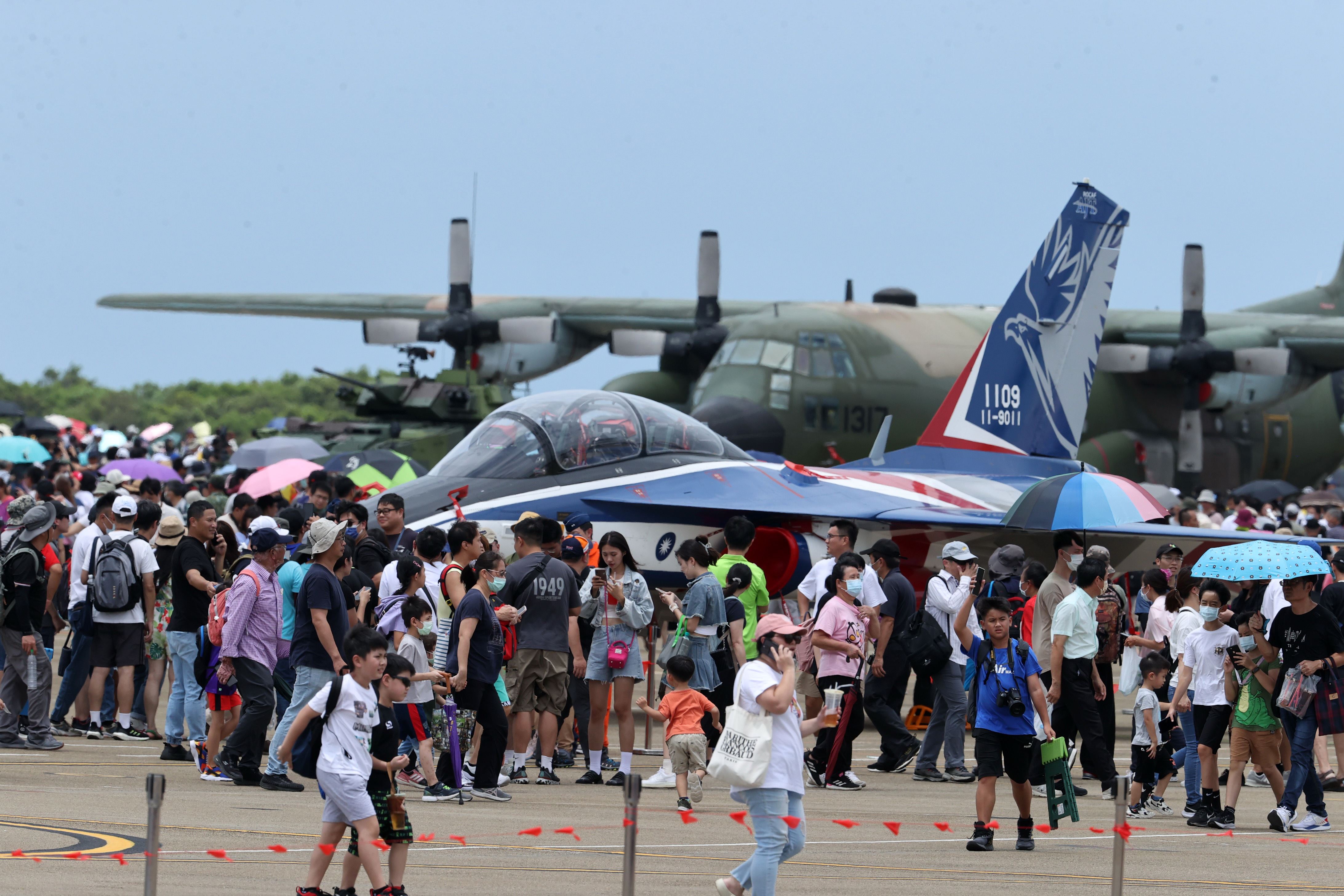 112年國防知性之旅清泉崗航空嘉年華-4279392 | 三立新聞網
