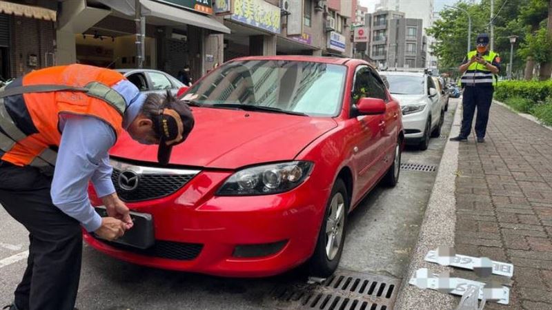 囂張「霸王車」占用停車格！欠稅3年180張罰單不繳、車主下場曝 | 社會 | 三立新聞網 SETN.COM