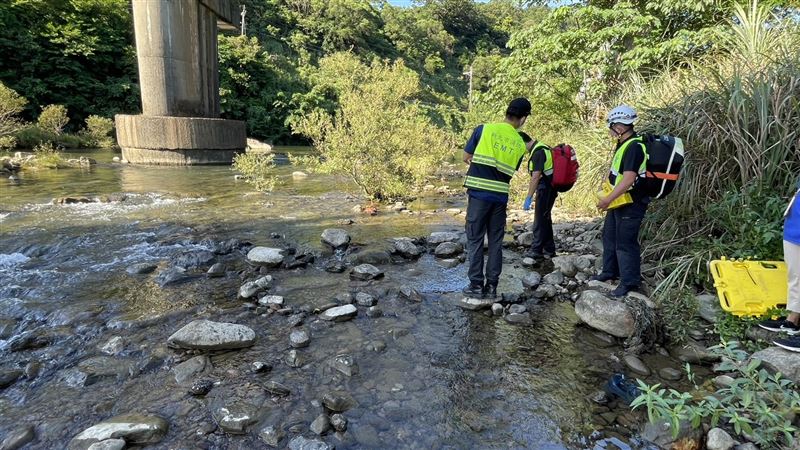 80旬男偕妻基隆河釣魚 收拾釣具後失蹤！搜救人員今尋獲遺體 | 社會 | 三立新聞網 SETN.COM