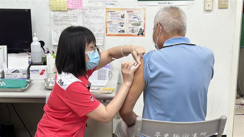 26日開打莫德納最新「XBB.1.5疫苗」 南投縣長輩快來領500元禮券 | 健康 | 三立新聞網 SETN.COM