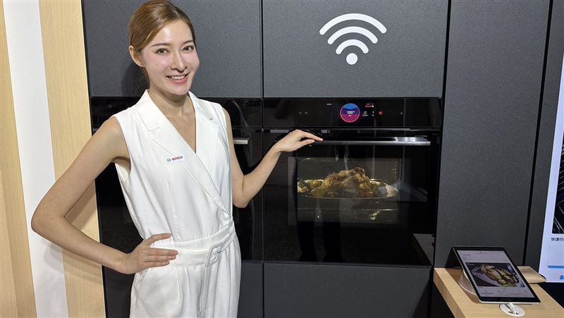 BOSCH新AI烤箱！新增智慧攝影機秒拍秒掌握 還能自選烤色 | 科技 | 三立新聞網 SETN.COM