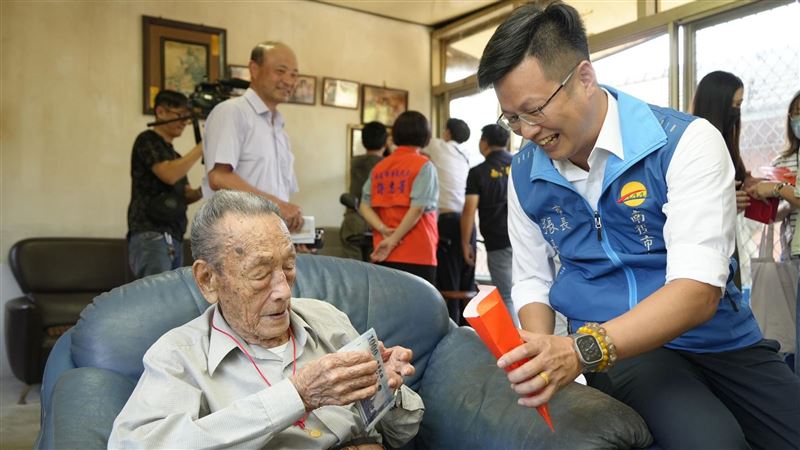 發錢了！這地方加碼「每人爽領2500」超越6都 這類人直接1萬入帳 | 生活 | 三立新聞網 SETN.COM