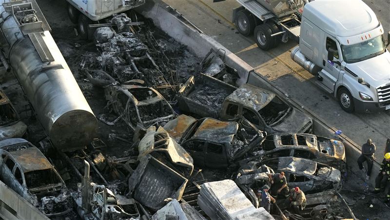美國公路「超級大霧」連環車禍！158輛車撞成一團 釀至少32死傷 | 國際 | 三立新聞網 SETN.COM