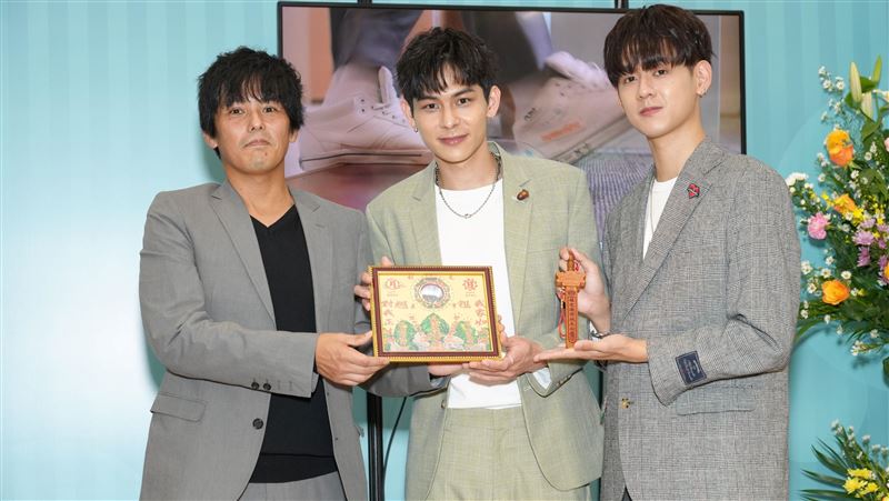 BL《絕對佔領》擊敗《模犯生》查農！台灣最甜男男CP同遊東京被拍 | 娛樂星聞 | 三立新聞網 SETN.COM