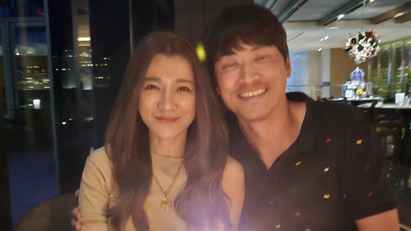 47歲曾雅蘭生日收驚喜！愛女留親筆信「下輩子還想當妳女兒」惹淚崩 | 娛樂星聞 | 三立新聞網 SETN.COM