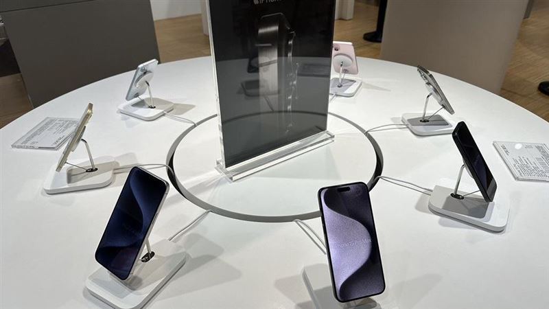 黑五折扣到！iPhone15價格大跳水 OPPO A78下殺71折 | 科技 | 三立新聞網 SETN.COM
