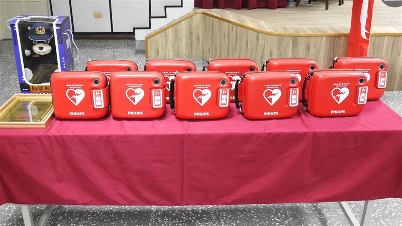 提升緊急救護能量 土城警分局獲贈救命神器AED | 社會 | 三立新聞網 SETN.COM