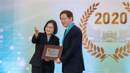 董座劉德音預告退休！台積電開盤漲2元 台股揚升65點站回17600點 | 三立iNEWS | 三立新聞網 SETN.COM