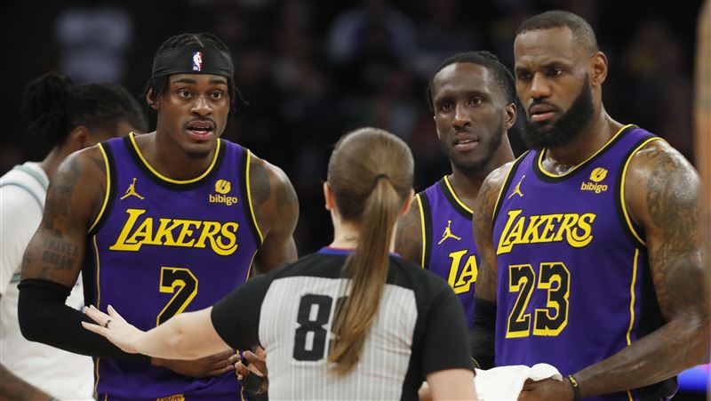 關鍵追平被判踩線！詹姆斯狠酸「盲人歌手都看的到有距離」 NBA解釋了 | 運動 | 三立新聞網 SETN.COM