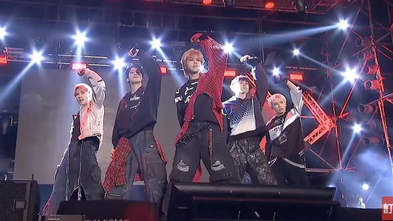 All IN 5最後1次合體演出！「衝台下互動」寵粉行徑掀暴動 | 娛樂星聞