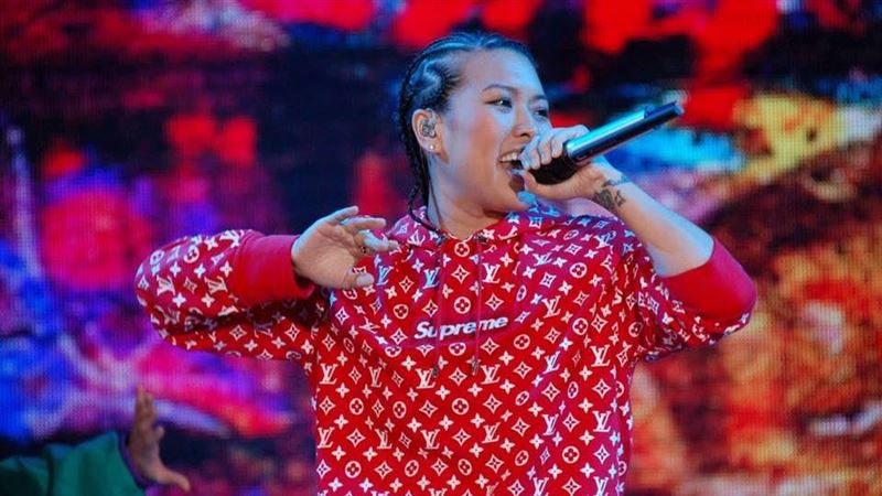 金曲歌手不忍了！投票日高喊「Taiwan day one」背後竟藏這含義 | 娛樂星聞