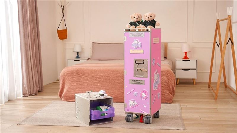 超夢幻！長榮航空xHelloKitty「輕量化餐車」再度登場 限量120台快搶 | 生活 | 三立新聞網 SETN.COM